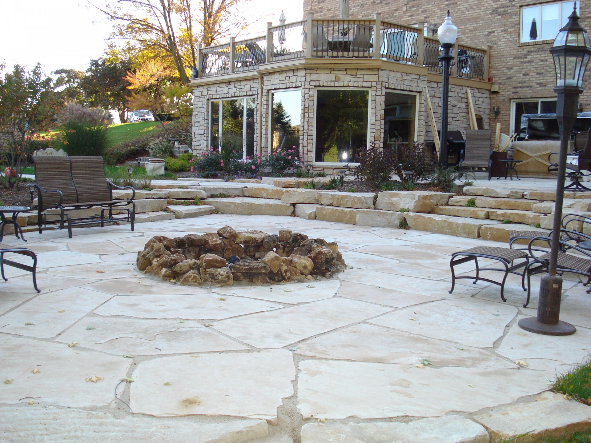 Colorado Buff - Best Price Mulch Guarantee | Largest Unilock Provider